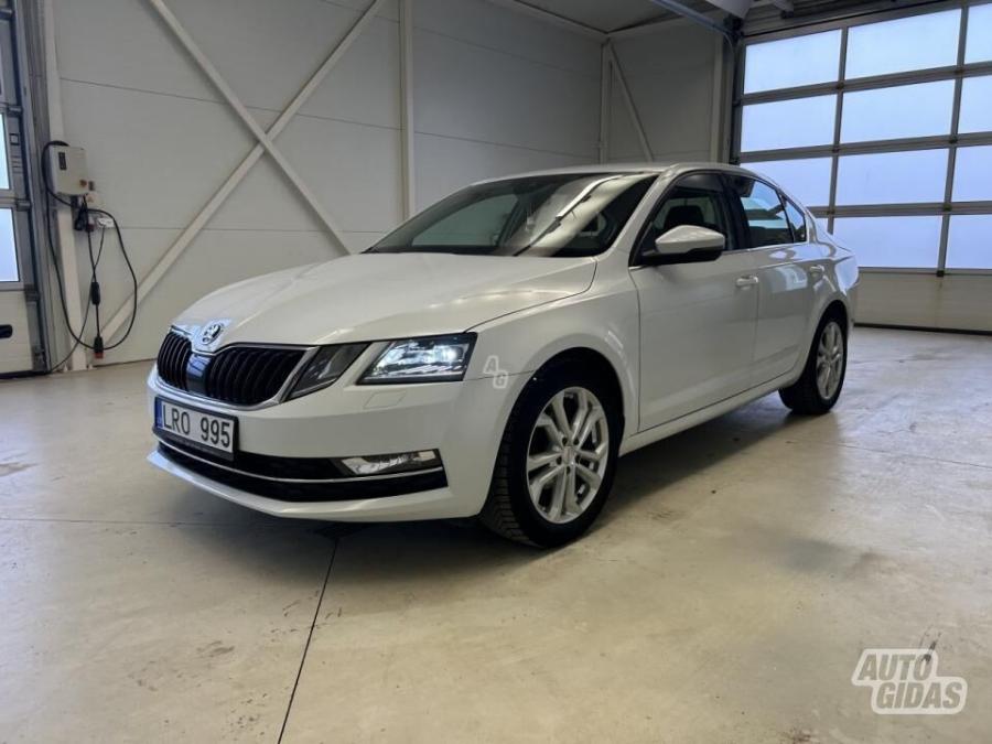 White Skoda Octavia 2017 in Radviliskis, with an engine capacity of 1.60 L and mileage of 157 thousand km for 10350 €, photo 23 on AUTOMOTO.COM.LV