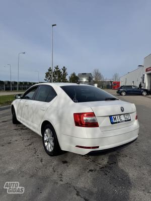 Balts Skoda Octavia 2017 Klaipėda, ar dzinēja tilpumu 1.60 L un nobraukumu 480 tūkst. km par 5200 €, foto 5 vietnē AUTOMOTO.COM.LV