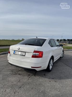 Balts Skoda Octavia 2017 Klaipėda, ar dzinēja tilpumu 1.60 L un nobraukumu 480 tūkst. km par 5200 €, foto 6 vietnē AUTOMOTO.COM.LV