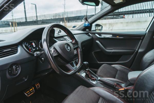 White Skoda Octavia 2017 in Riga, with an engine capacity of 2.00 L and mileage of 200 thousand km for 9438 €, photo 5 on AUTOMOTO.COM.LV