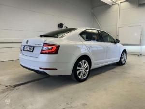 Balts Skoda Octavia 2017 Radviliškis, ar dzinēja tilpumu 1.60 L un nobraukumu 160 tūkst. km par 9850 €, foto 4 vietnē AUTOMOTO.COM.LV