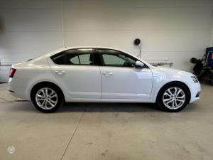 Balts Skoda Octavia 2017 Radviliškis, ar dzinēja tilpumu 1.60 L un nobraukumu 160 tūkst. km par 9850 €, foto 8 vietnē AUTOMOTO.COM.LV