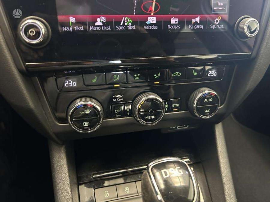 Balts Skoda Octavia 2017 Radviliškis, ar dzinēja tilpumu 1.60 L un nobraukumu 160 tūkst. km par 9850 €, foto 21 vietnē AUTOMOTO.COM.LV