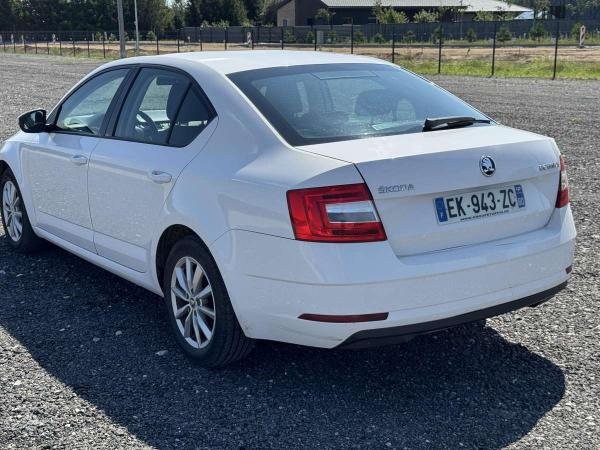 Balts Skoda Octavia 2017 Tauragė, ar dzinēja tilpumu 1.60 L un nobraukumu 245 tūkst. km par 4500 €, foto 8 vietnē AUTOMOTO.COM.LV