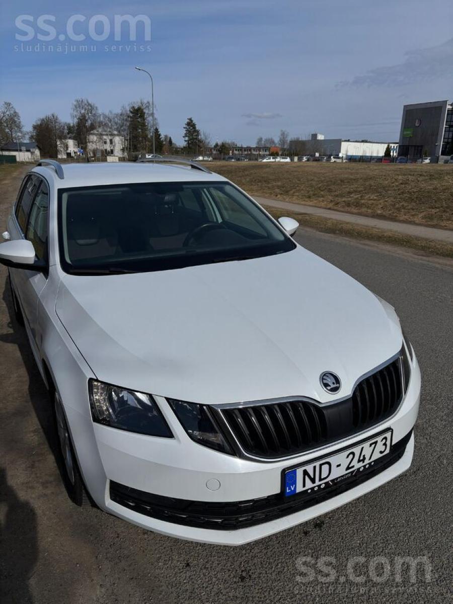 White Skoda Octavia 2018 in Riga, with an engine capacity of 1.60 L and mileage of 244 thousand km for 9250 €, photo 1 on AUTOMOTO.COM.LV