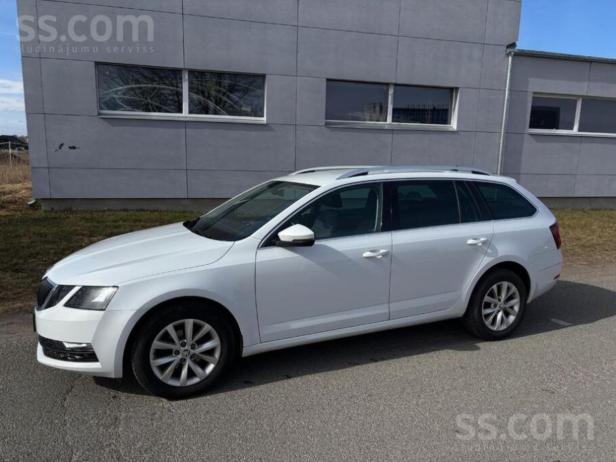 White Skoda Octavia 2018 in Riga, with an engine capacity of 1.60 L and mileage of 244 thousand km for 9250 €, photo 5 on AUTOMOTO.COM.LV