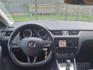 White Skoda Octavia 2018 in Riga, with an engine capacity of 1.60 L and mileage of 244 thousand km for 9250 €, photo 13 on AUTOMOTO.COM.LV