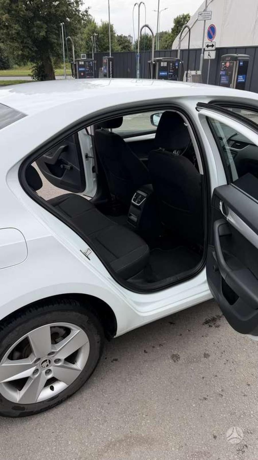Balts Skoda Octavia 2018 Klaipėda, ar dzinēja tilpumu 1.60 L un nobraukumu 194 tūkst. km par 6200 €, foto 6 vietnē AUTOMOTO.COM.LV
