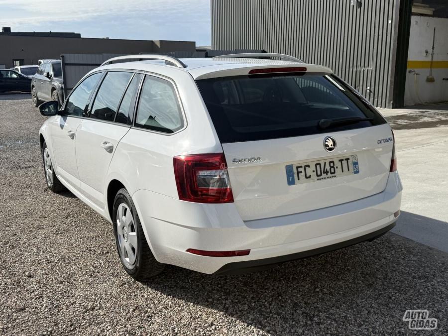 Balts Skoda Octavia 2018 Kauņa, ar dzinēja tilpumu 1.60 L un nobraukumu 288 tūkst. km par 5900 €, foto 5 vietnē AUTOMOTO.COM.LV