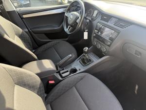Balts Skoda Octavia 2018 Kauņa, ar dzinēja tilpumu 1.60 L un nobraukumu 288 tūkst. km par 5900 €, foto 10 vietnē AUTOMOTO.COM.LV