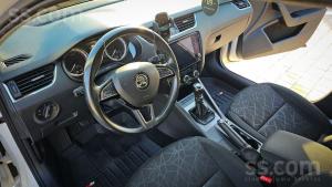 White Skoda Octavia 2018 in Jelgava, with an engine capacity of 1.60 L and mileage of 286 thousand km for 9000 €, photo 10 on AUTOMOTO.COM.LV