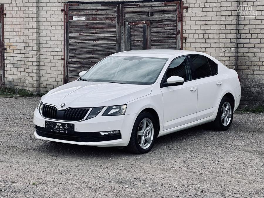 White Skoda Octavia 2018 in Kretinga, with an engine capacity of 1.60 L and mileage of 287 thousand km for 7000 €, photo 1 on AUTOMOTO.COM.LV