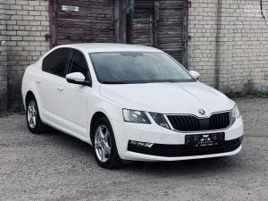 White Skoda Octavia 2018 in Kretinga, with an engine capacity of 1.60 L and mileage of 287 thousand km for 7000 €, photo 4 on AUTOMOTO.COM.LV