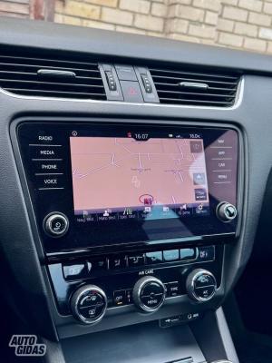 White Skoda Octavia 2018 in Kretinga, with an engine capacity of 1.60 L and mileage of 287 thousand km for 7000 €, photo 18 on AUTOMOTO.COM.LV