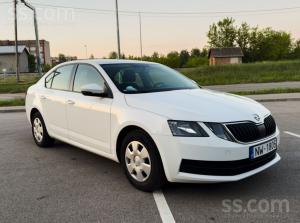 White Skoda Octavia 2019 in Riga, with an engine capacity of 1.60 L and mileage of 135 thousand km for 8800 €, photo 7 on AUTOMOTO.COM.LV