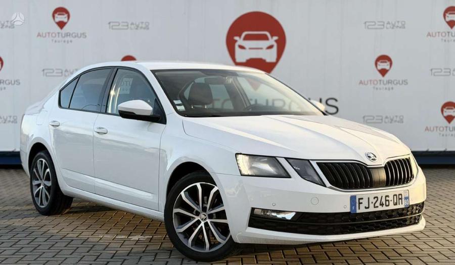 White Skoda Octavia 2020 in Taurage, with an engine capacity of 1.60 L and mileage of 238 thousand km for 6300 €, photo 1 on AUTOMOTO.COM.LV
