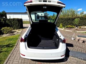 White Skoda Octavia 2020 in Liepaja, with an engine capacity of 2.00 L and mileage of 176 thousand km for 12555 €, photo 10 on AUTOMOTO.COM.LV