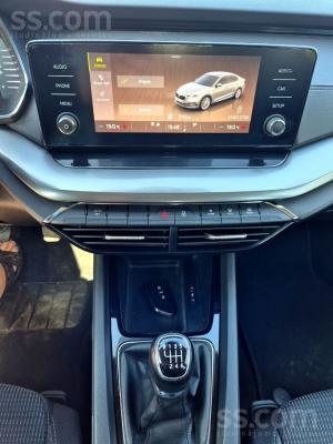 White Skoda Octavia 2020 in Liepaja, with an engine capacity of 2.00 L and mileage of 176 thousand km for 12555 €, photo 13 on AUTOMOTO.COM.LV