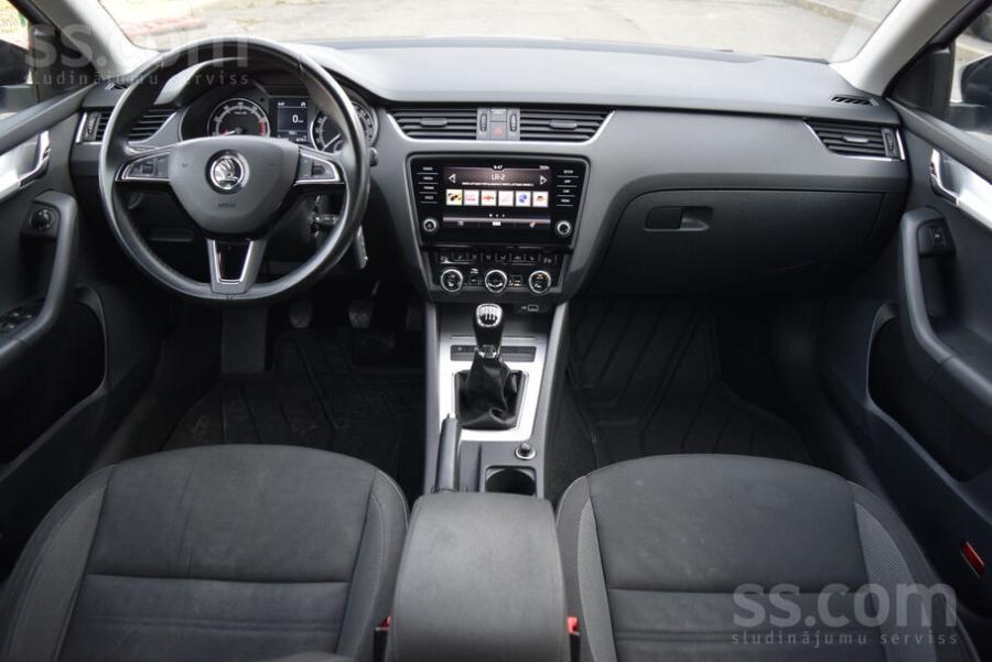 Balts Skoda Octavia 2020 Rīga, ar dzinēja tilpumu 1.50 L un nobraukumu 151 tūkst. km par 10500 €, foto 5 vietnē AUTOMOTO.COM.LV
