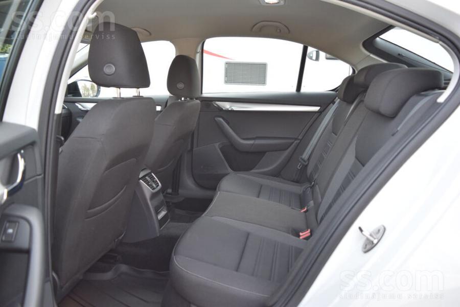 Balts Skoda Octavia 2020 Rīga, ar dzinēja tilpumu 1.50 L un nobraukumu 151 tūkst. km par 10500 €, foto 15 vietnē AUTOMOTO.COM.LV