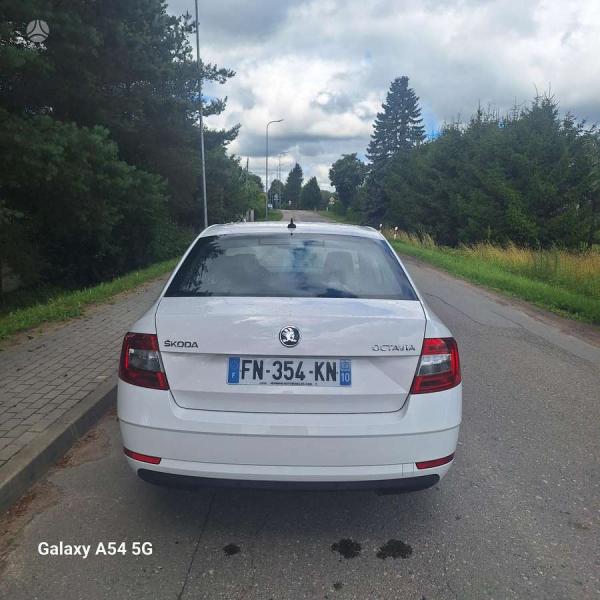 Balts Skoda Octavia 2020 Tauragė, ar dzinēja tilpumu 1.60 L un nobraukumu 359 tūkst. km par 6999 €, foto 3 vietnē AUTOMOTO.COM.LV