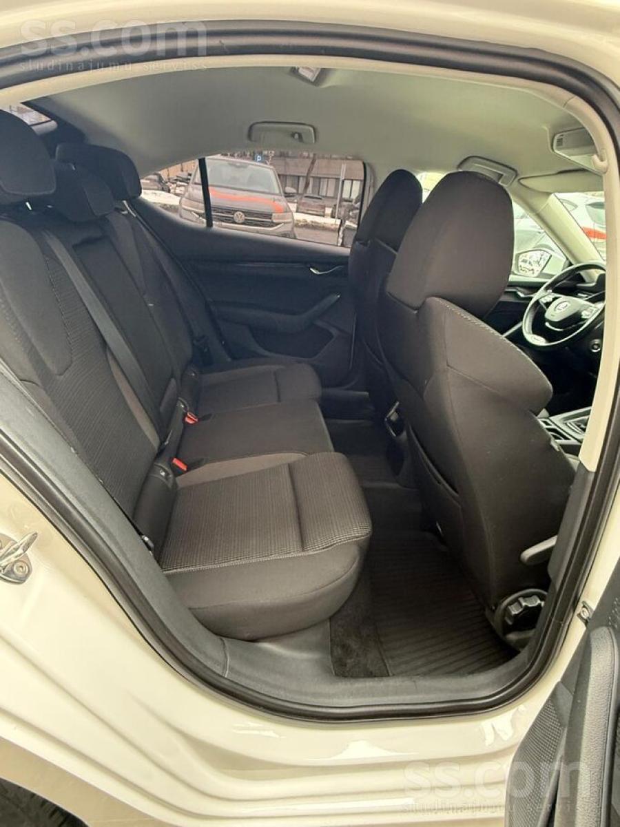 Balts Skoda Octavia 2021 Rīga, ar dzinēja tilpumu 1.50 L un nobraukumu 198 tūkst. km par 10900 €, foto 13 vietnē AUTOMOTO.COM.LV