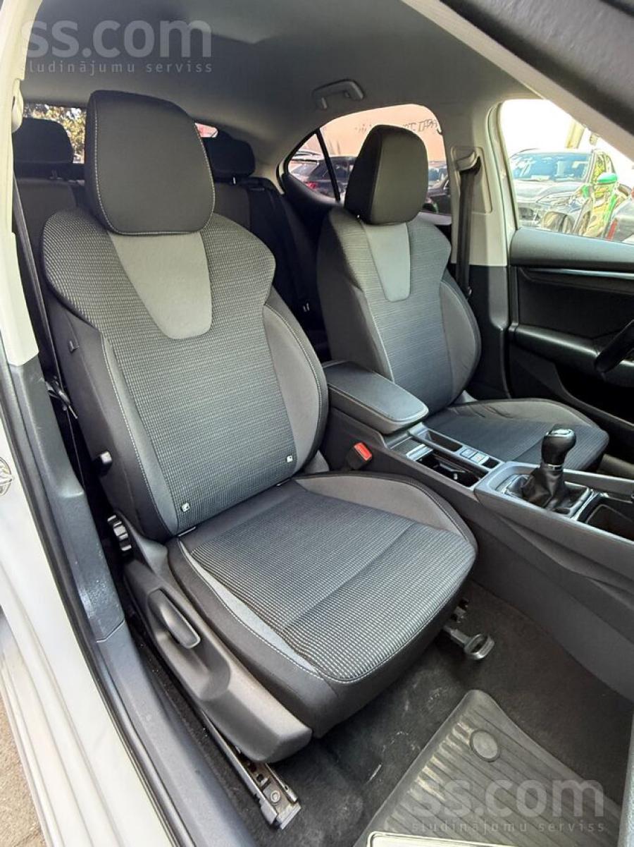 Balts Skoda Octavia 2021 Rīga, ar dzinēja tilpumu 1.50 L un nobraukumu 198 tūkst. km par 10750 €, foto 16 vietnē AUTOMOTO.COM.LV