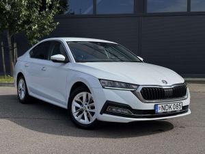 White Skoda Octavia 2021 in Vilnius, with an engine capacity of 1.97 L and mileage of 140 thousand km for 16200 €, photo 3 on AUTOMOTO.COM.LV