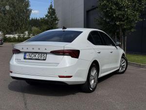 White Skoda Octavia 2021 in Vilnius, with an engine capacity of 1.97 L and mileage of 140 thousand km for 16200 €, photo 8 on AUTOMOTO.COM.LV