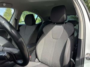 White Skoda Octavia 2021 in Vilnius, with an engine capacity of 1.97 L and mileage of 140 thousand km for 16200 €, photo 12 on AUTOMOTO.COM.LV