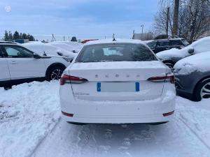 White Skoda Octavia 2022 in Taurage, with an engine capacity of 2.00 L and mileage of 225 thousand km for 12400 €, photo 5 on AUTOMOTO.COM.LV