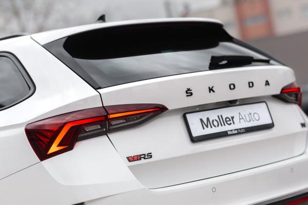 White Skoda Octavia 2022 in Jelgava, with an engine capacity of 1.40 L and mileage of 112 thousand km for 23450 €, photo 7 on AUTOMOTO.COM.LV