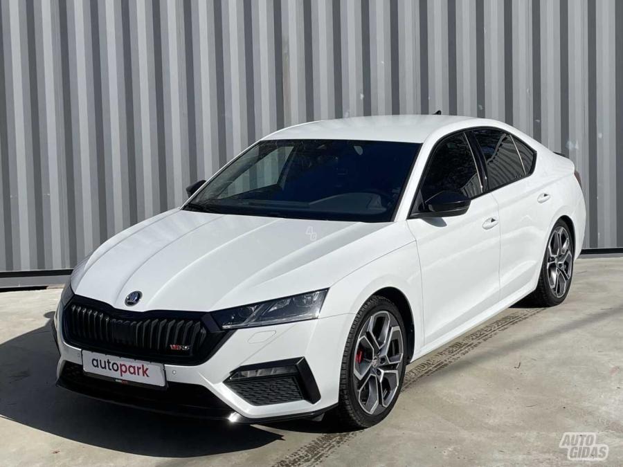 White Skoda Octavia 2022 in Vilnius, with an engine capacity of 2.00 L and mileage of 94 thousand km for 25900 €, photo 1 on AUTOMOTO.COM.LV