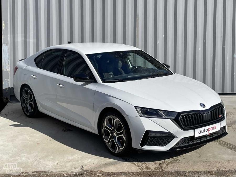 White Skoda Octavia 2022 in Vilnius, with an engine capacity of 2.00 L and mileage of 94 thousand km for 25900 €, photo 5 on AUTOMOTO.COM.LV