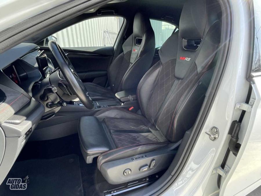 White Skoda Octavia 2022 in Vilnius, with an engine capacity of 2.00 L and mileage of 94 thousand km for 25900 €, photo 15 on AUTOMOTO.COM.LV