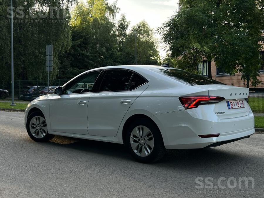 Balts Skoda Octavia 2022 Jelgava, ar dzinēja tilpumu 2.00 L un nobraukumu 0 tūkst. km par 14200 €, foto 4 vietnē AUTOMOTO.COM.LV