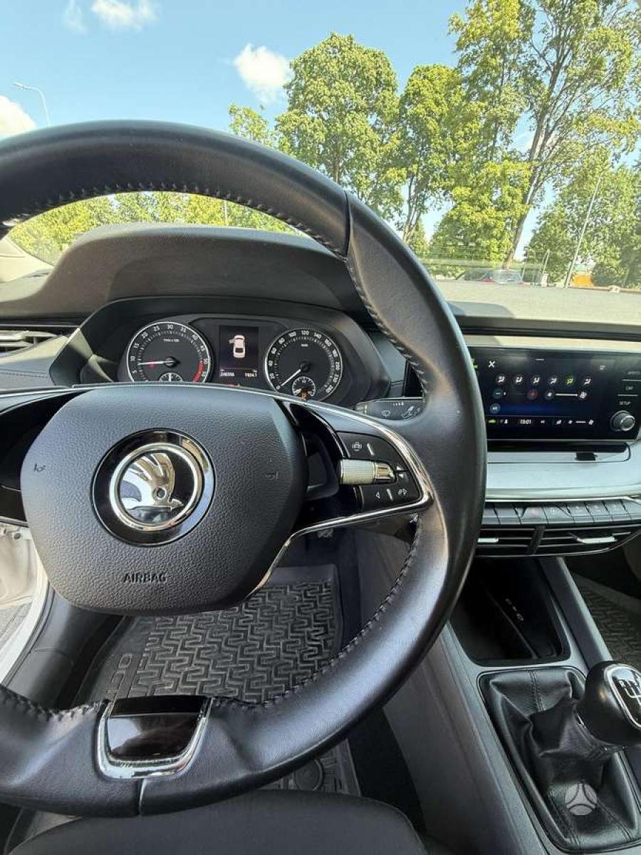Balts Skoda Octavia 2022 Tauragė, ar dzinēja tilpumu 2.00 L un nobraukumu 247 tūkst. km par 8700 €, foto 19 vietnē AUTOMOTO.COM.LV