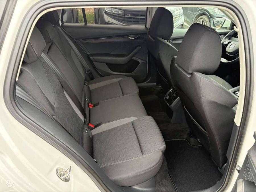 Balts Skoda Octavia 2022 Viļņa, ar dzinēja tilpumu 1.40 L un nobraukumu 167 tūkst. km par 14200 €, foto 14 vietnē AUTOMOTO.COM.LV