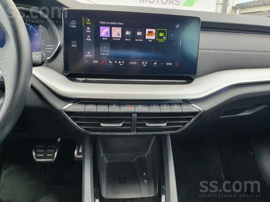 Balts Skoda Octavia 2022 Rīga, ar dzinēja tilpumu 2.00 L un nobraukumu 95 tūkst. km par 20900 €, foto 16 vietnē AUTOMOTO.COM.LV