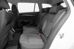 White Skoda Octavia 2022 in Vilnius, with an engine capacity of 1.40 L and mileage of 137 thousand km for 17950 €, photo 7 on AUTOMOTO.COM.LV