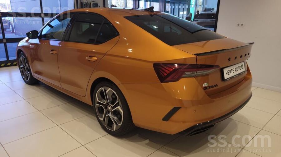Balts Skoda Octavia 2023 Rīga, ar dzinēja tilpumu 2.00 L un nobraukumu 22 tūkst. km par 28790 €, foto 5 vietnē AUTOMOTO.COM.LV