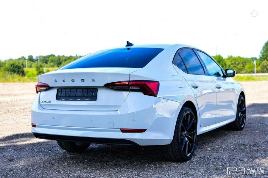 White Skoda Octavia 2023 in Kretinga, with an engine capacity of 2.00 L and mileage of 189 thousand km for 17999 €, photo 6 on AUTOMOTO.COM.LV