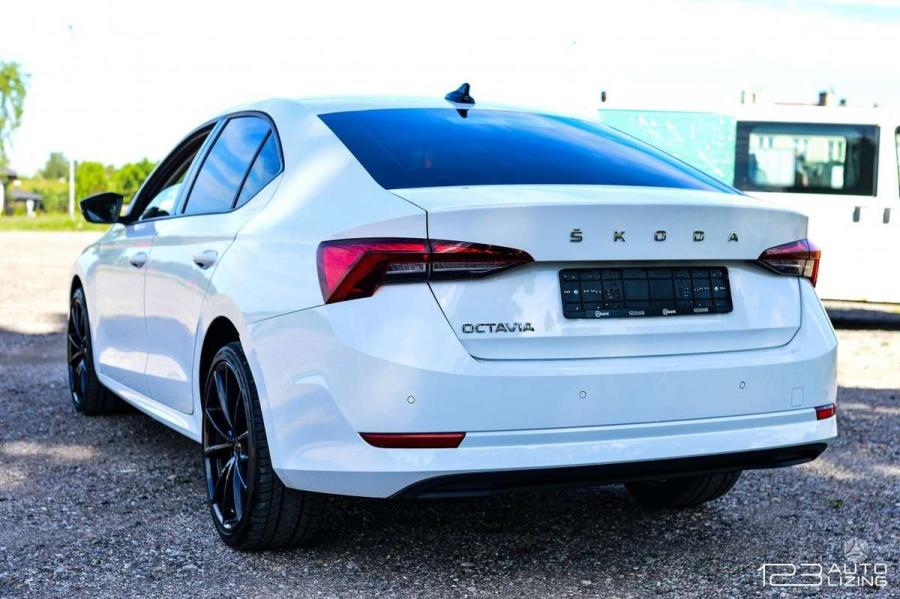 White Skoda Octavia 2023 in Kretinga, with an engine capacity of 2.00 L and mileage of 189 thousand km for 17999 €, photo 8 on AUTOMOTO.COM.LV