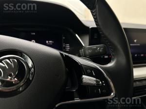 White Skoda Octavia 2023 in Riga, with an engine capacity of 2.00 L and mileage of 61 thousand km for 21550 €, photo 12 on AUTOMOTO.COM.LV