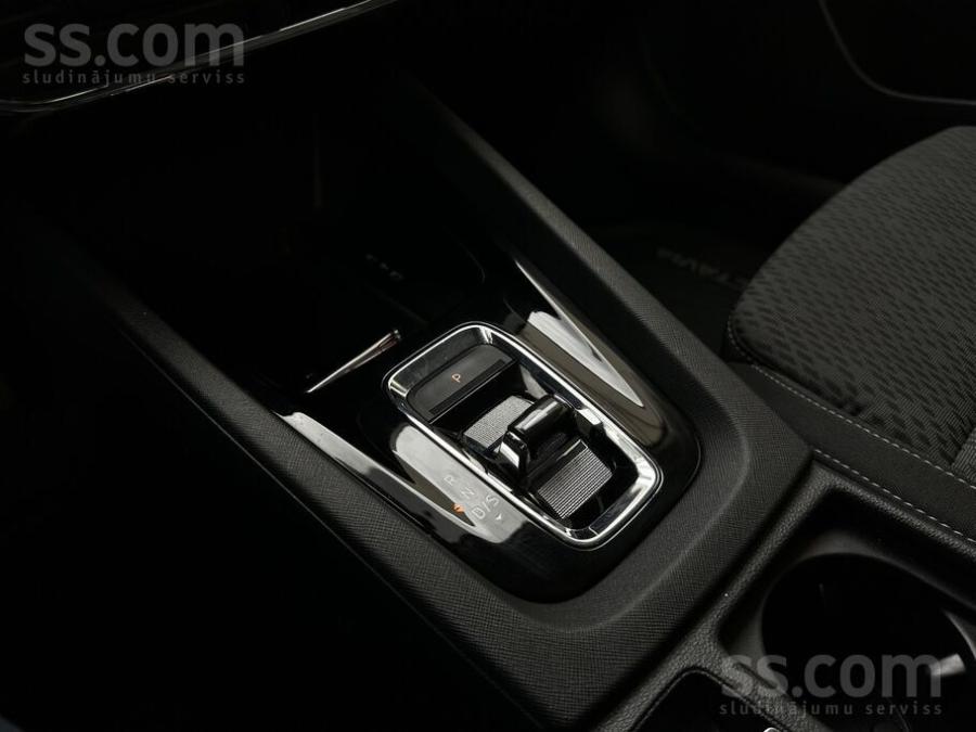 White Skoda Octavia 2023 in Riga, with an engine capacity of 2.00 L and mileage of 61 thousand km for 21550 €, photo 16 on AUTOMOTO.COM.LV