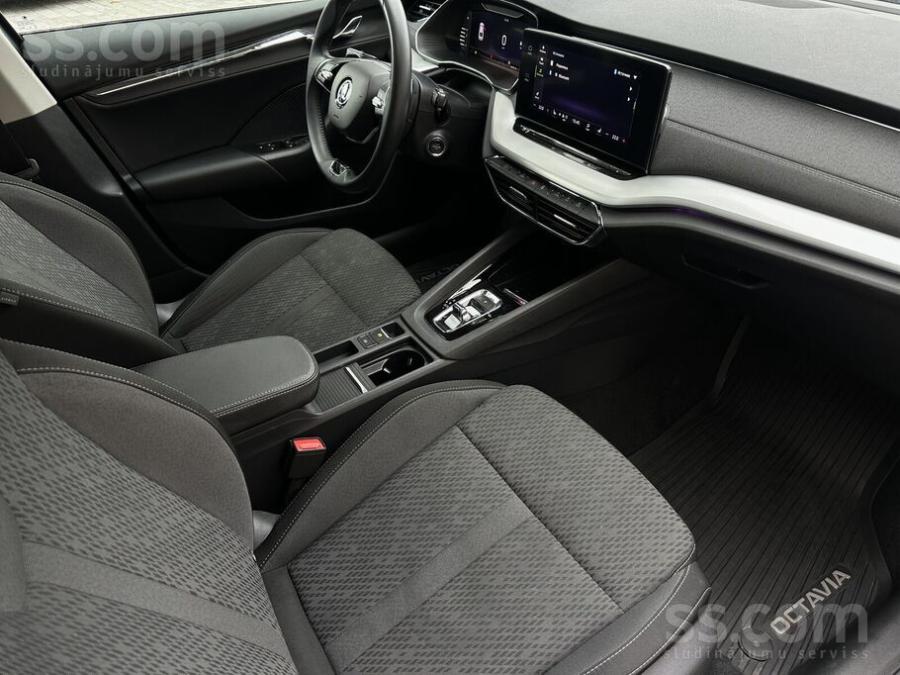 White Skoda Octavia 2023 in Riga, with an engine capacity of 2.00 L and mileage of 61 thousand km for 21550 €, photo 18 on AUTOMOTO.COM.LV
