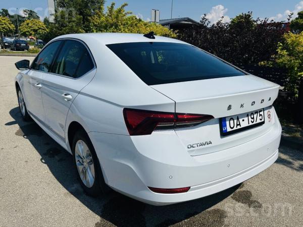 Balts Skoda Octavia 2023 Ogre, ar dzinēja tilpumu 2.00 L un nobraukumu 77 tūkst. km par 15950 €, foto 3 vietnē AUTOMOTO.COM.LV