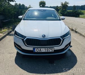White Skoda Octavia 2023 in Ogre, with an engine capacity of 2.00 L and mileage of 77 thousand km for 15950 €, photo 9 on AUTOMOTO.COM.LV