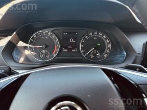 White Skoda Octavia 2023 in Ogre, with an engine capacity of 2.00 L and mileage of 77 thousand km for 15950 €, photo 10 on AUTOMOTO.COM.LV