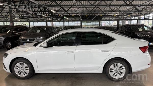 Balts Skoda Octavia 2023 Rīga, ar dzinēja tilpumu 2.00 L un nobraukumu 102 tūkst. km par 16500 €, foto 2 vietnē AUTOMOTO.COM.LV